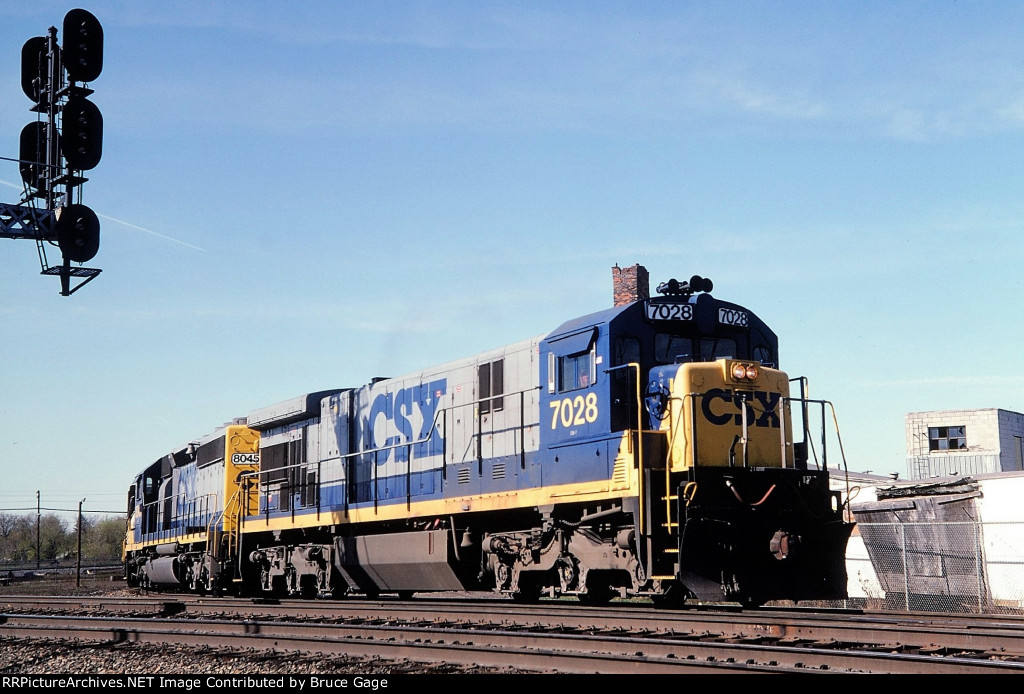 CSX 7028